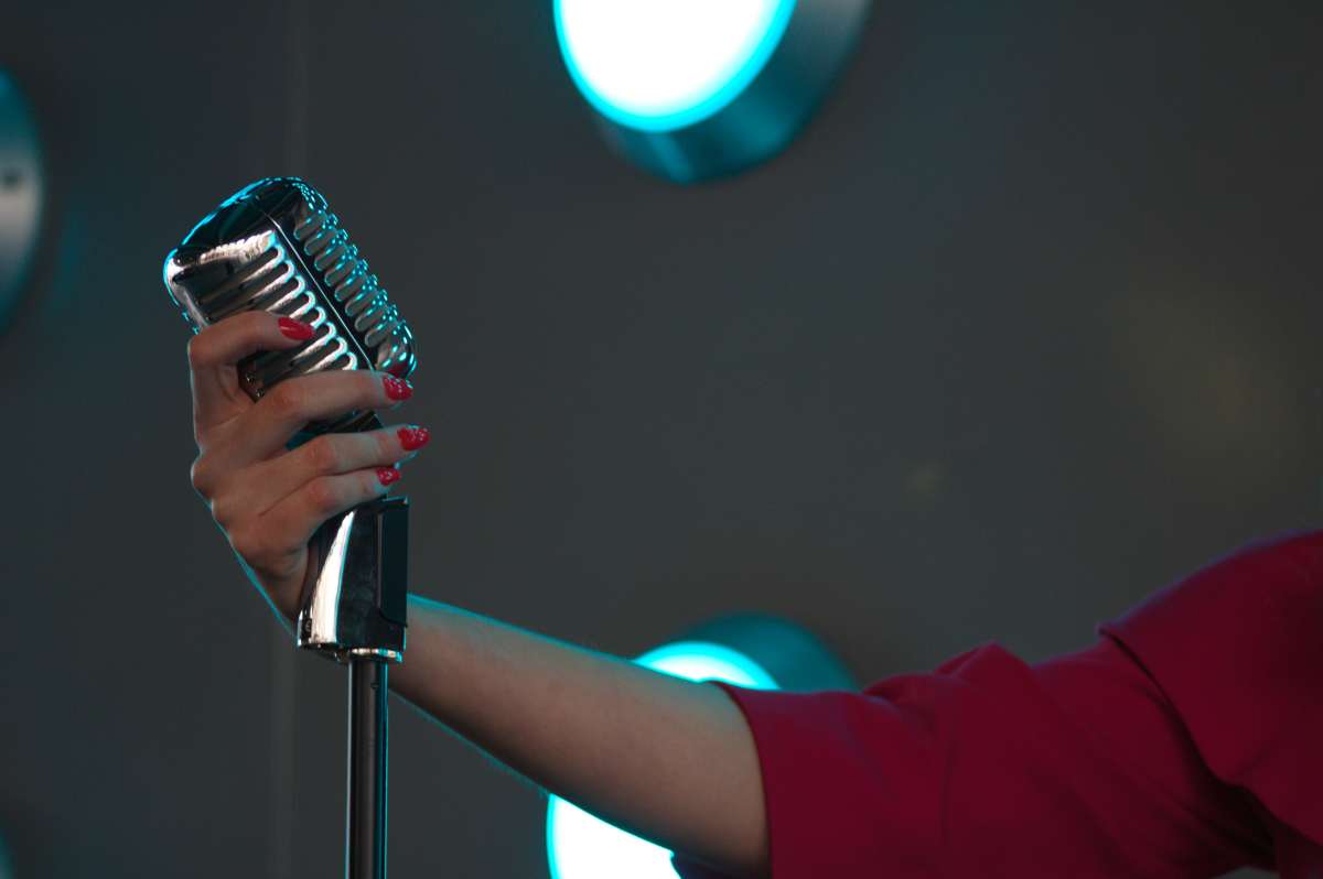 Georgina James – Vintage Vocalist